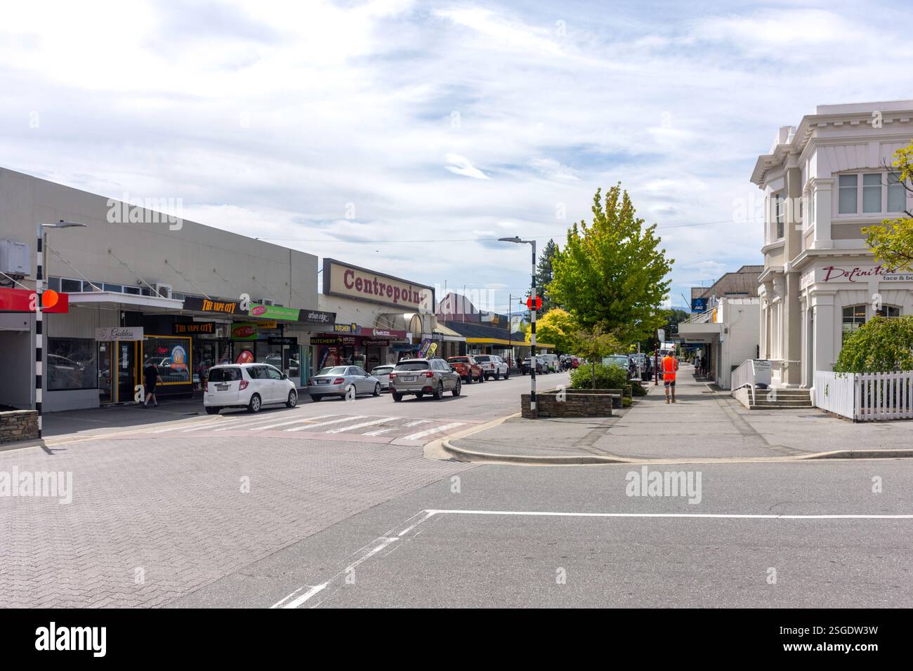 Alexandra central otago south island hi-res stock photography and ...