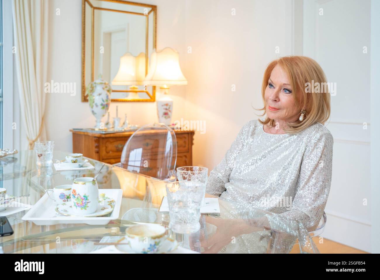 Interview with star astrologer Gerda Rogers in her private villa in ...