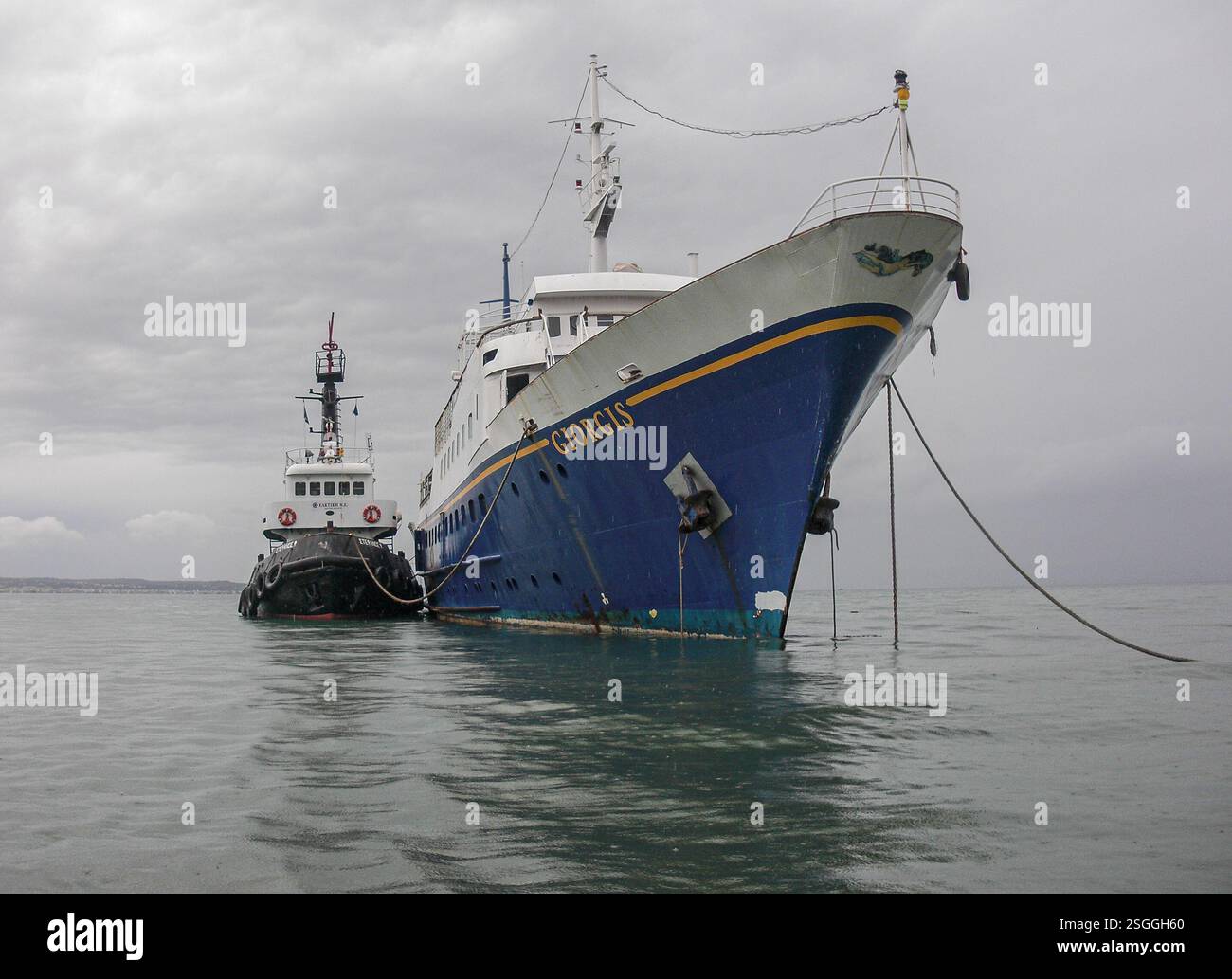 Shipwreck of Greek cruise ship GIORGIS stranded near scrapyard in ...
