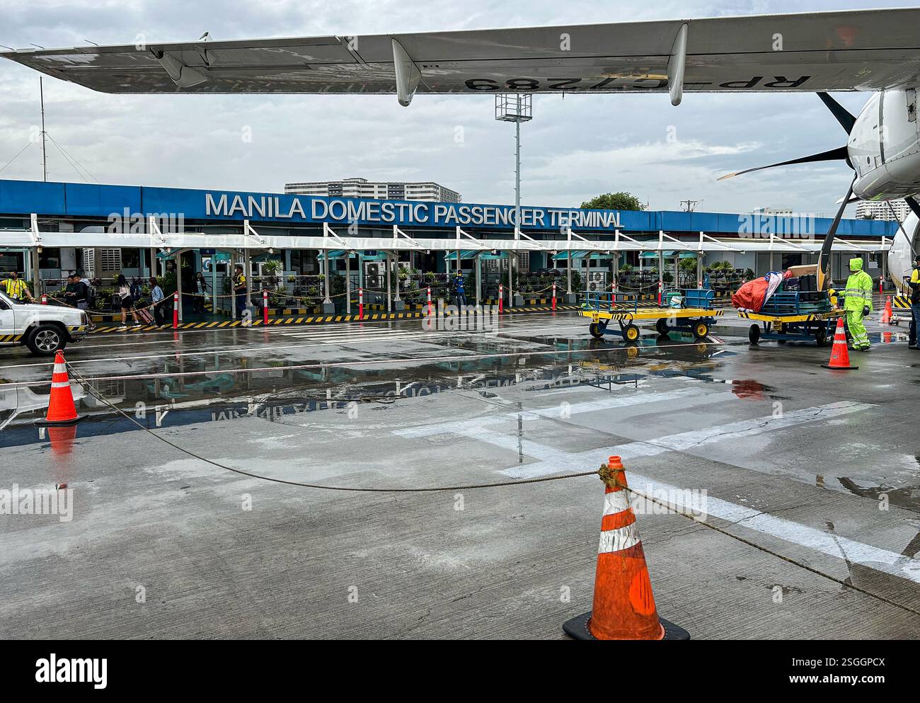 Manila Domestic Passenger terminal in Ninoy Aquino International ...