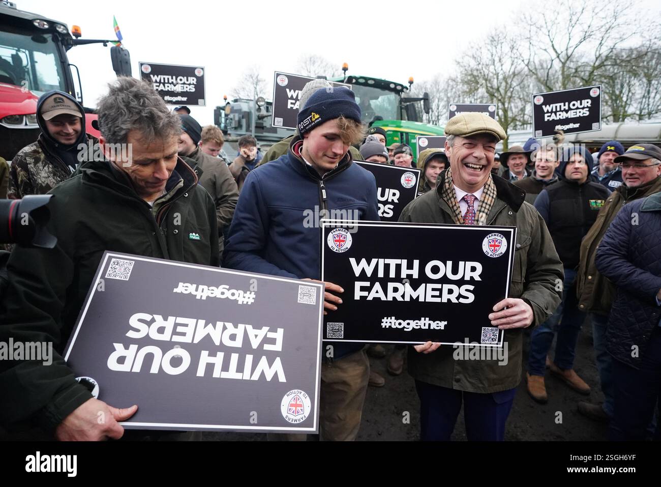 Reform UK leader Nigel Farage joins farmers and their tractors at ...