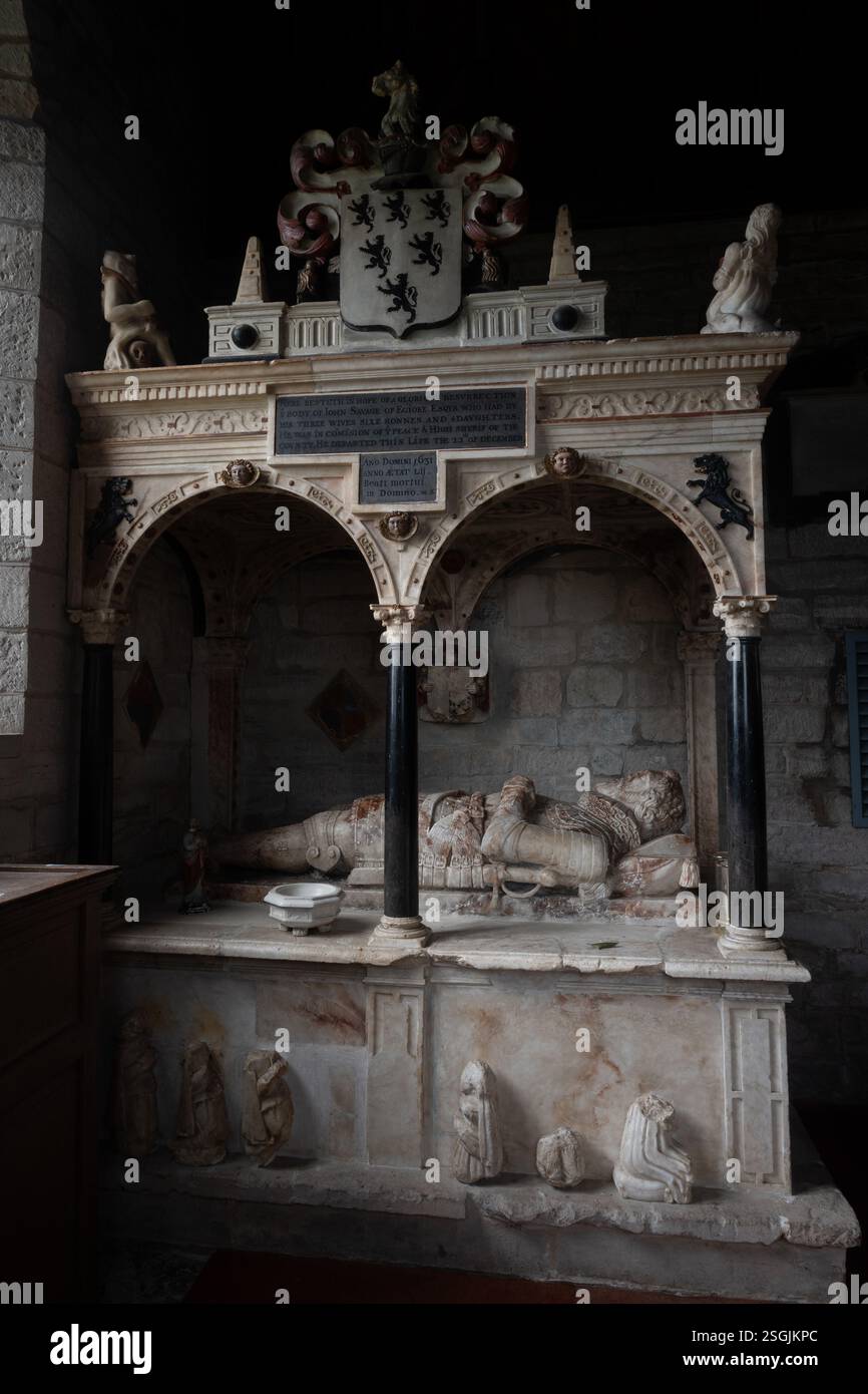 Tomb of John Savage, St. Peter`s Church, Inkberrow, Worcestershire ...