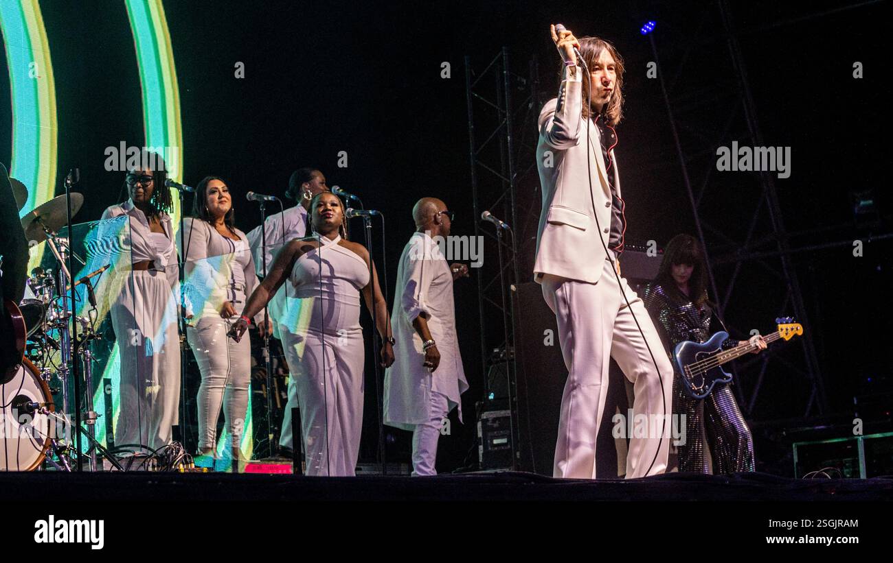 Primal scream photos hi-res stock photography and images - Alamy