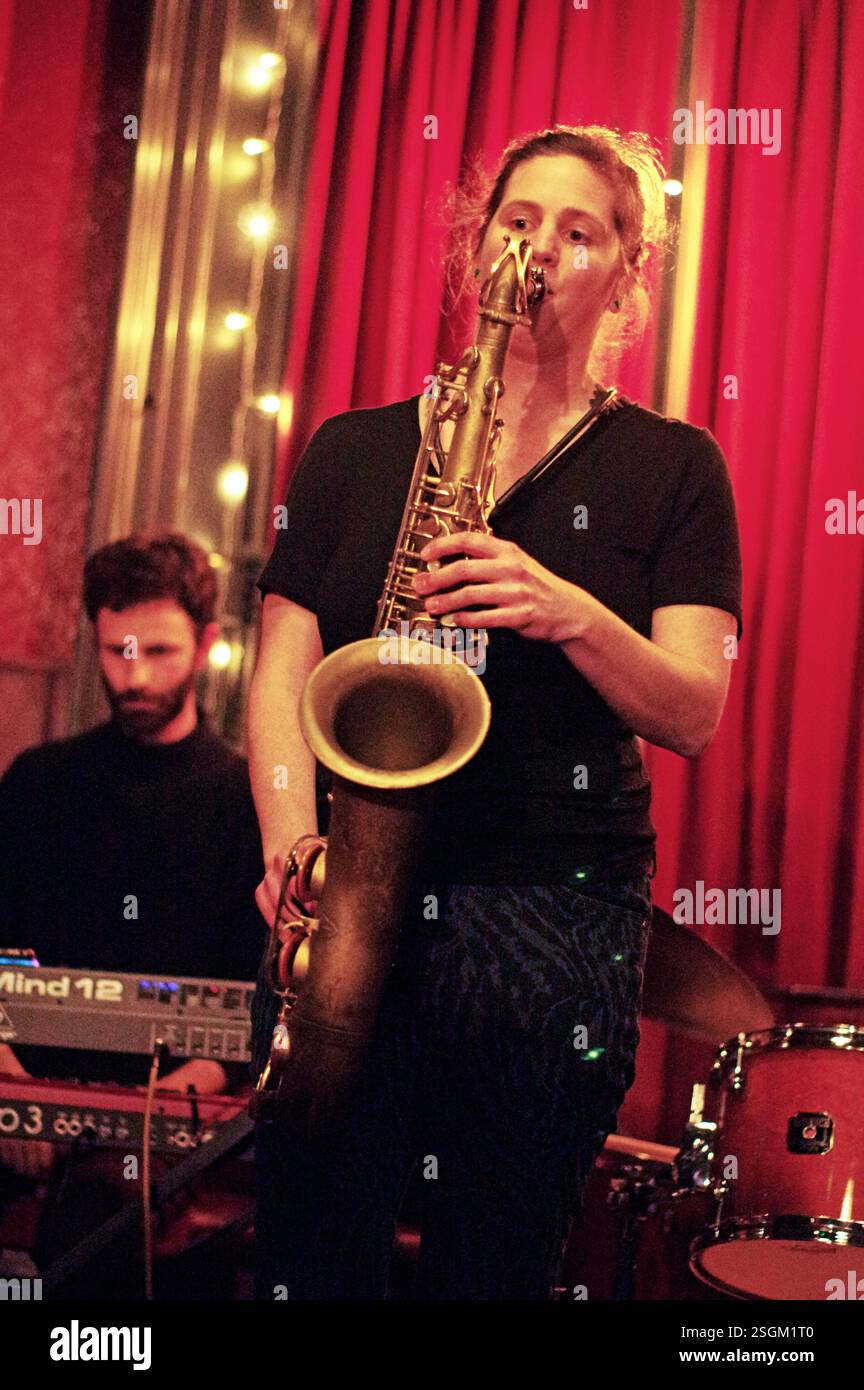 Arabella Sprot, Speakeasy Jazz Club, Wick Inn, Hove, East Sussex, 31 ...