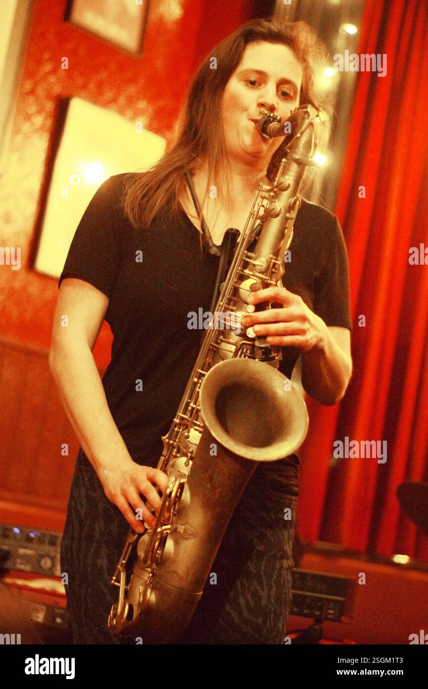 Arabella Sprot, Speakeasy Jazz Club, Wick Inn, Hove, East Sussex, 31 ...
