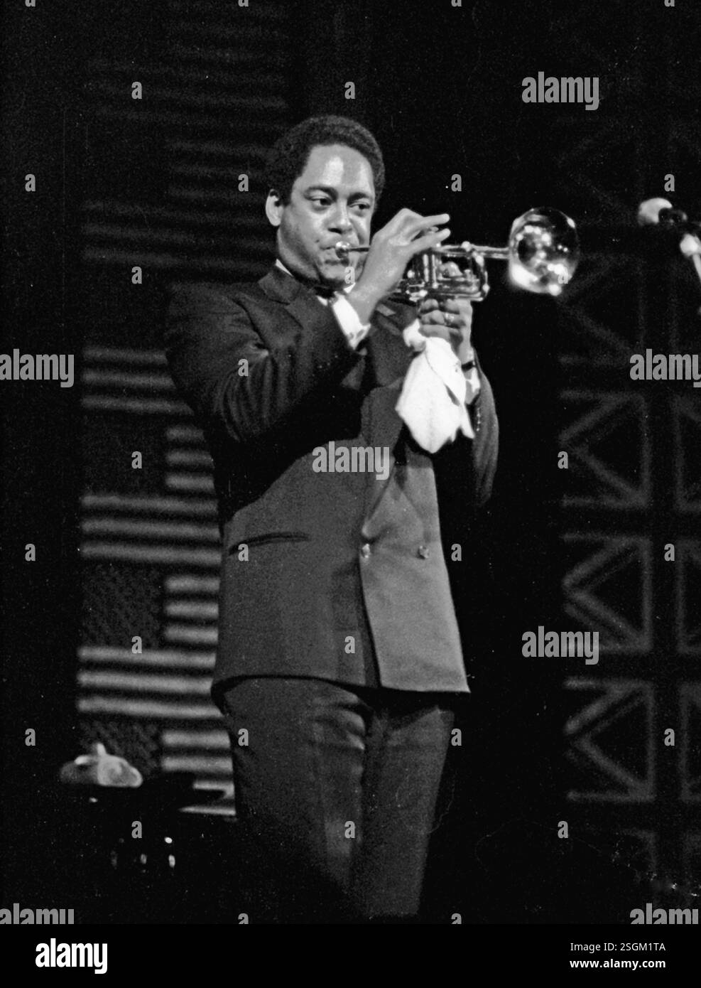 Jon Faddis, Philip Morris Jazz Festival, Dominion Theatre, London, 1985 ...