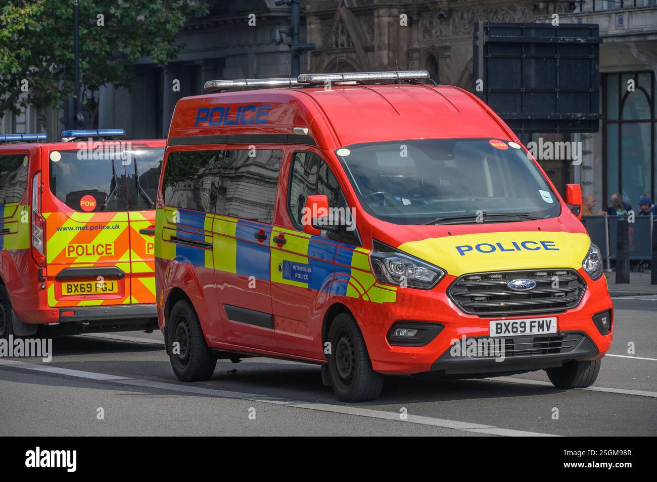 City london police vehicle van hi-res stock photography and images - Alamy