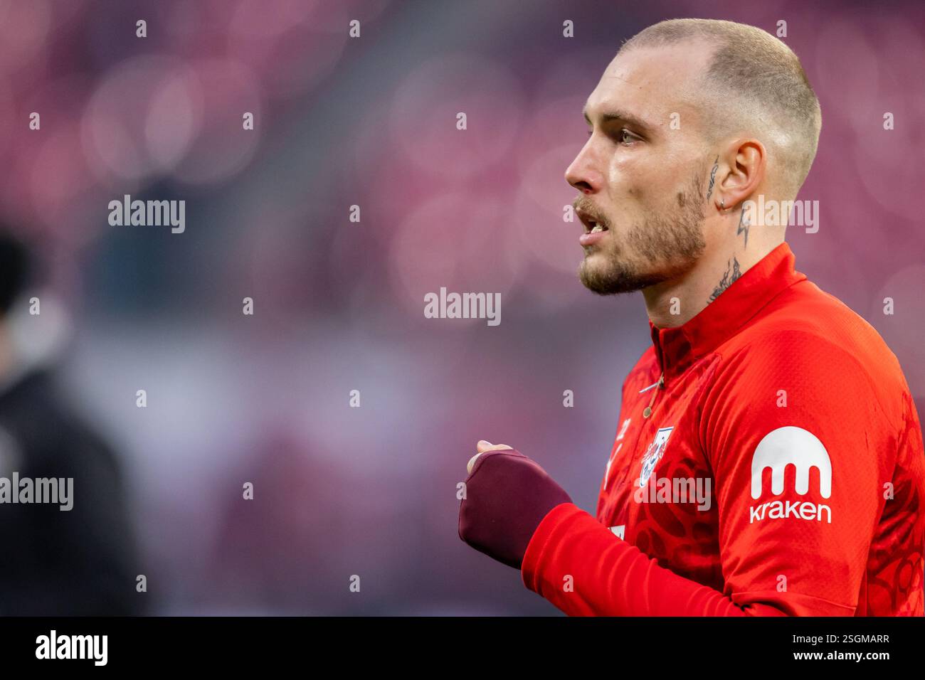 Leipzig, Germany. 09th Feb, 2025. David Raum (22) of RB Leipzig is ...