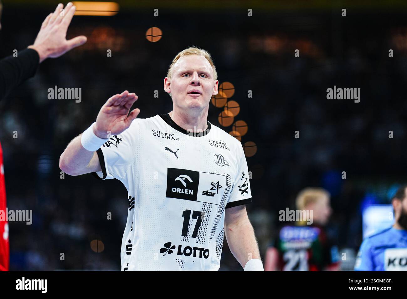 Patrick Wiencek (THW Kiel, #17) GER, THW Kiel vs. SC Magdeburg ...
