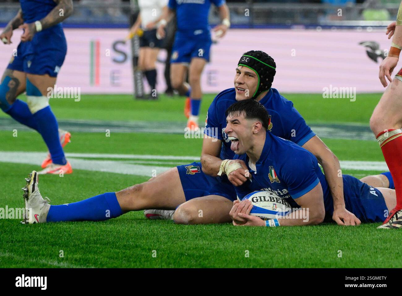 Roma, Italia. 08th Feb, 2025. Italia's Tommaso Menoncello and Italia's ...