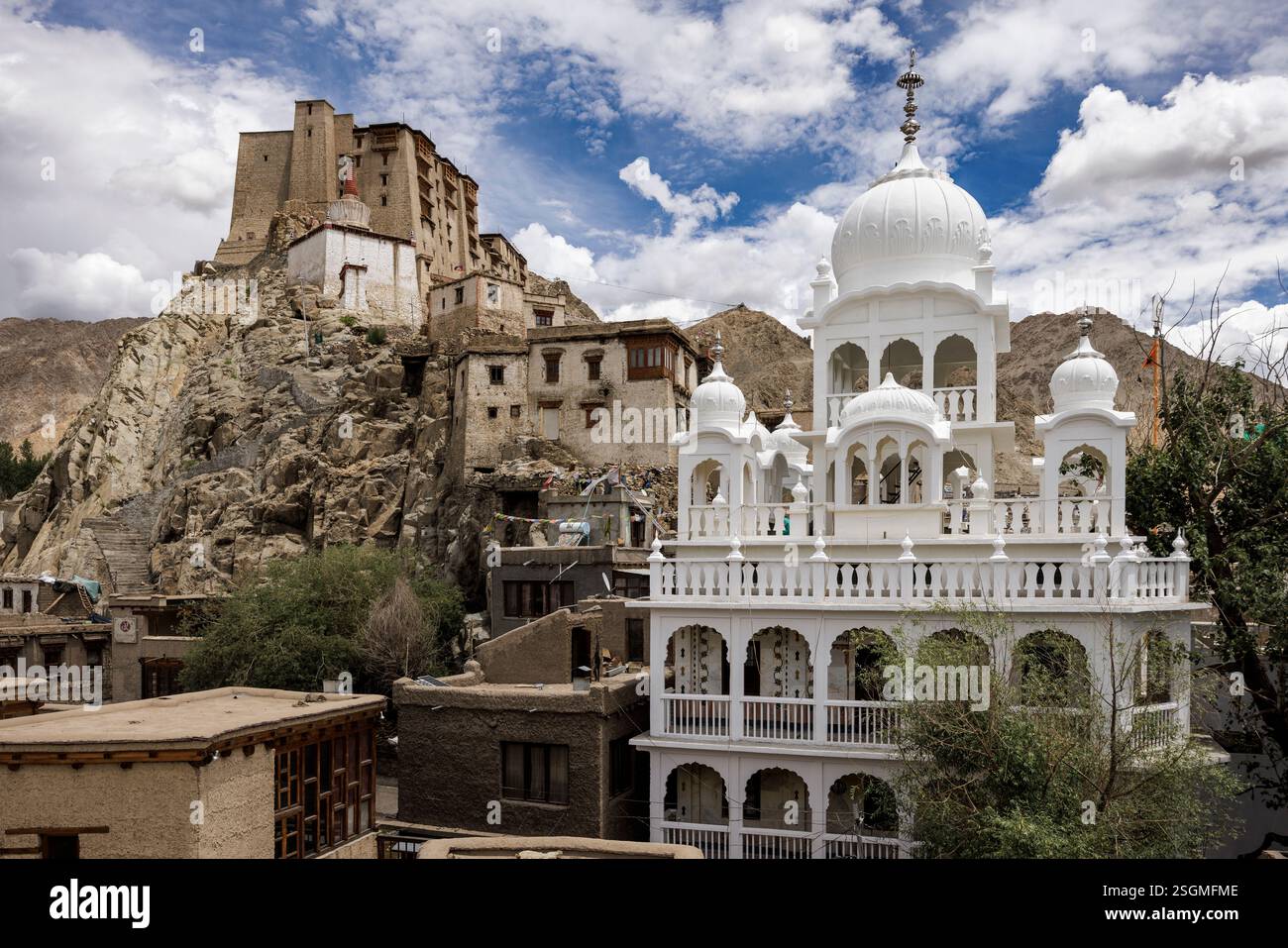 Gurudwara datun sahib ji hi-res stock photography and images - Alamy