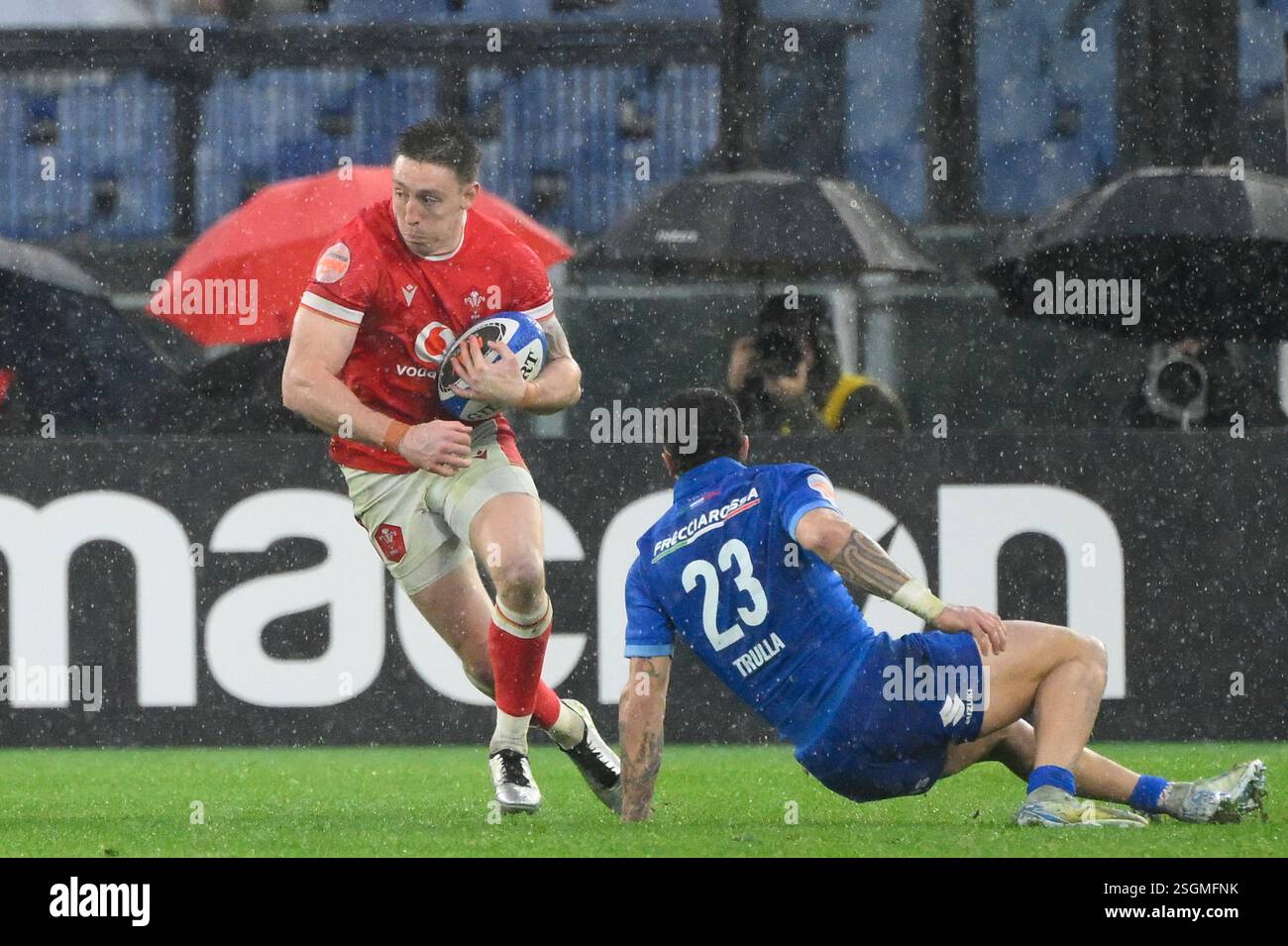 Roma, Italia. 08th Feb, 2025. Wales's Josh Adams during the Six Nations ...