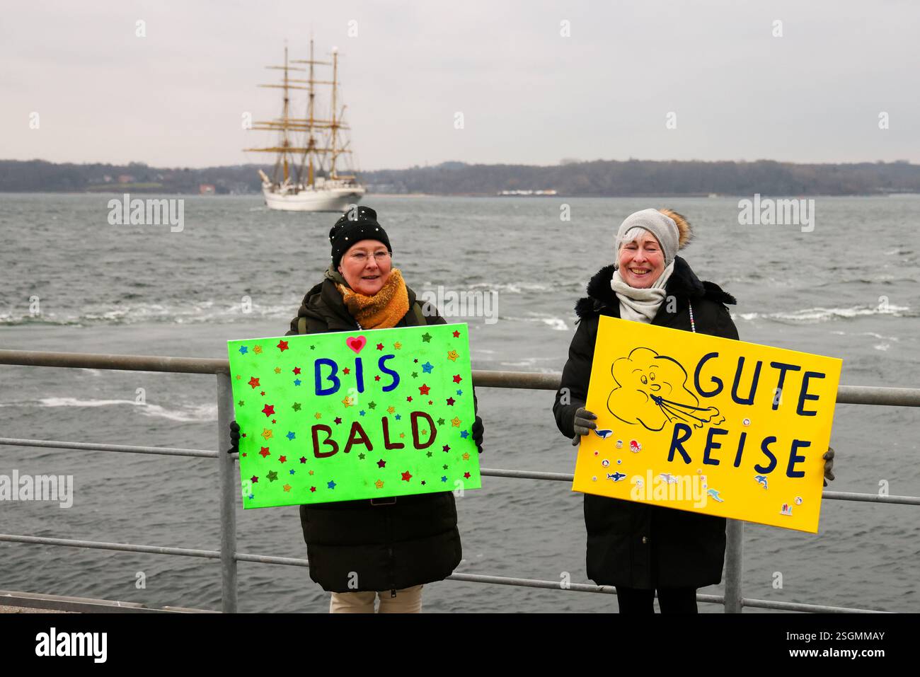 Kiel, Germany. 10th Feb, 2025. Hamburg resident Edeltraut Reim (r) and ...