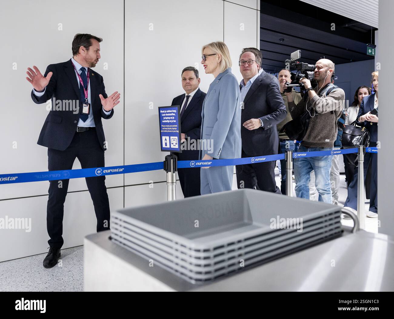 AMSTERDAM - Wouter Koolmees (CEO NS), Gwendoline Cazenave (CEO Eurostar ...