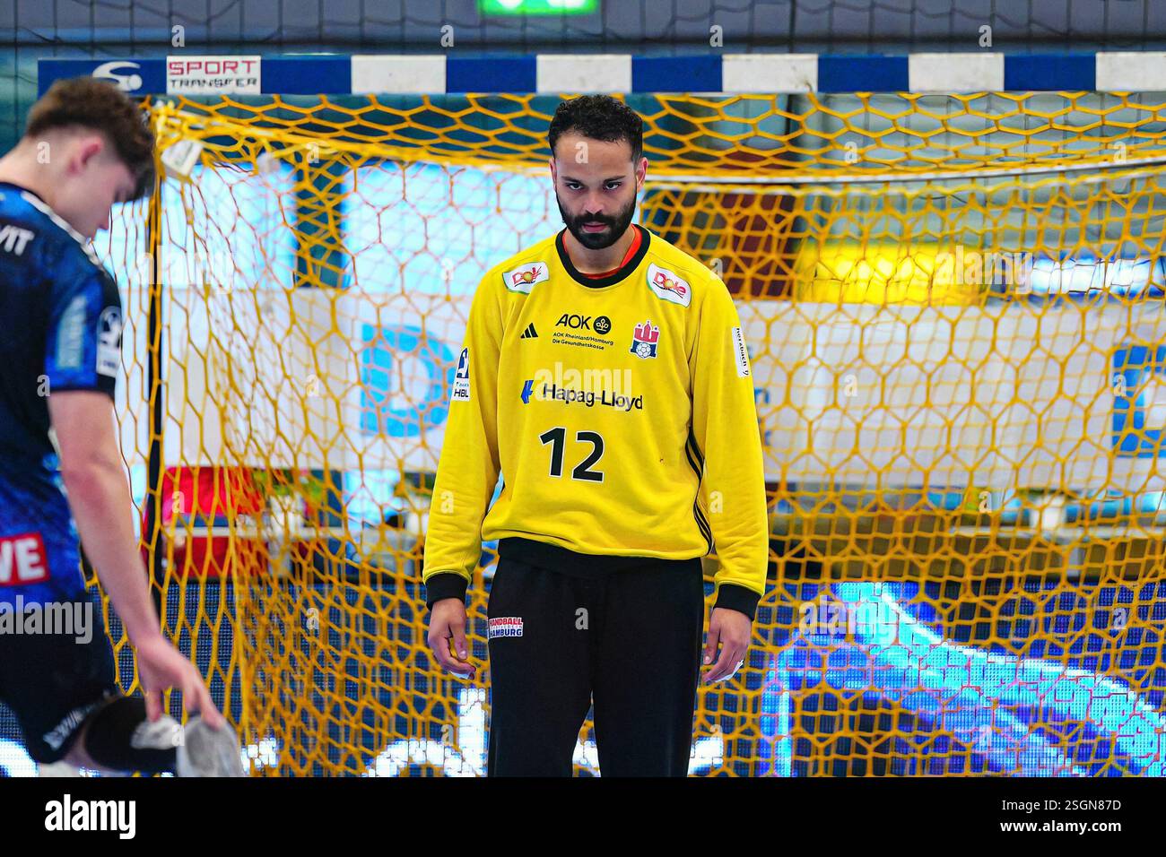 Hamburg, Deutschland. 09th Feb, 2025. Mohamed El-Tayar (Handball Sport ...