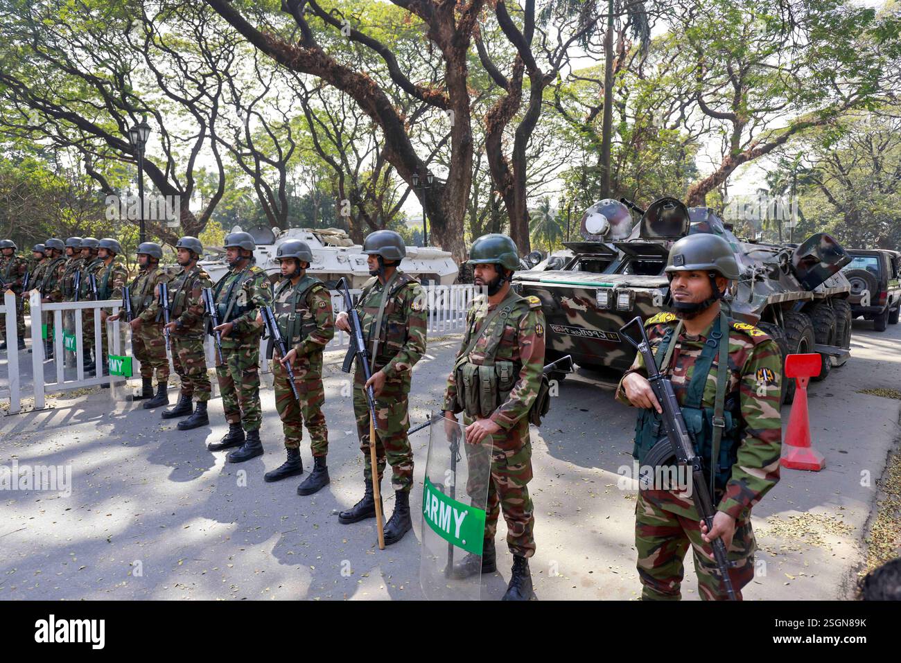 Bangladesh police rab hi-res stock photography and images - Alamy
