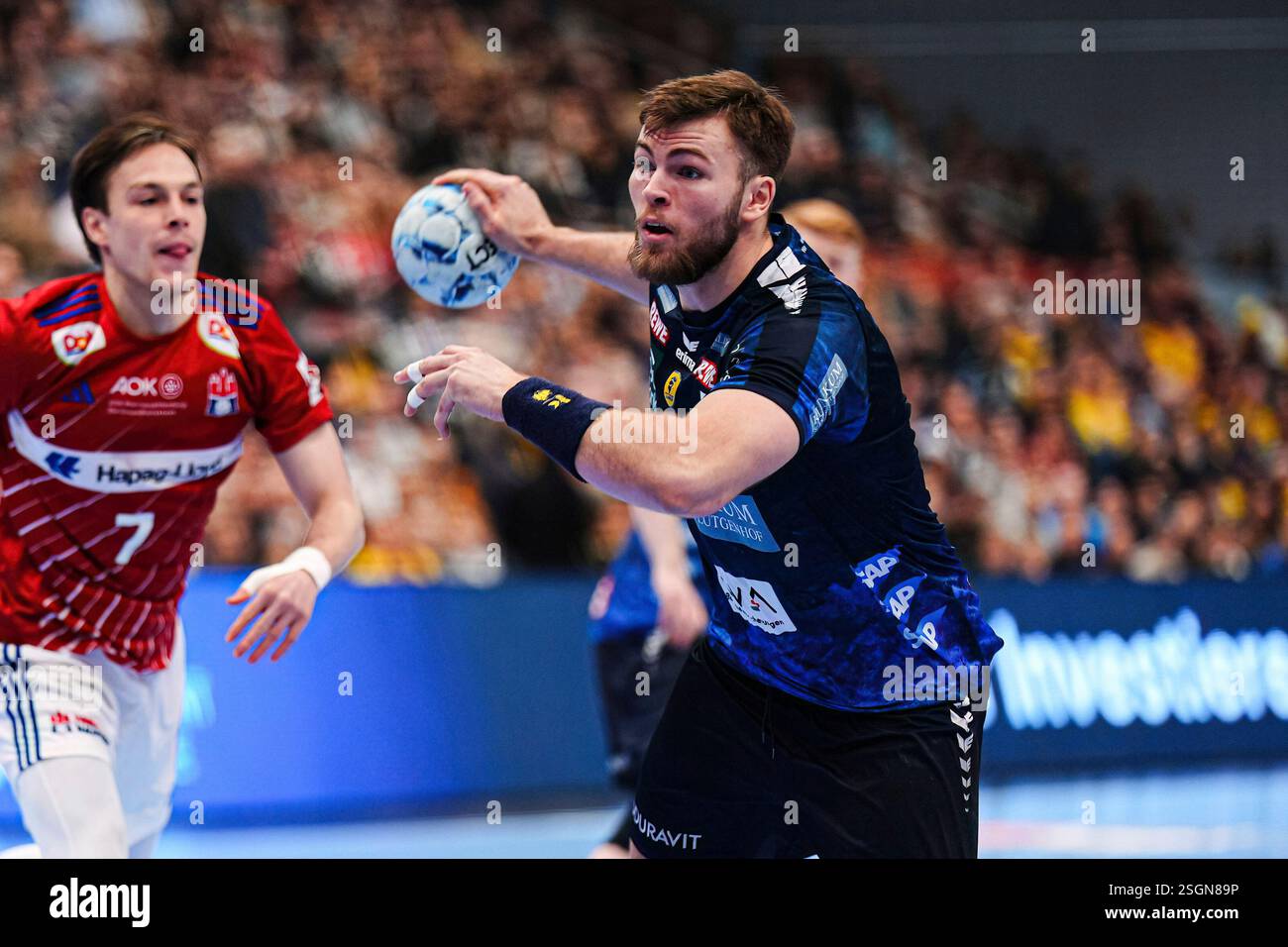 Hamburg, Deutschland. 09th Feb, 2025. Wurf/Tor Steven Plucnar Jacobsen ...