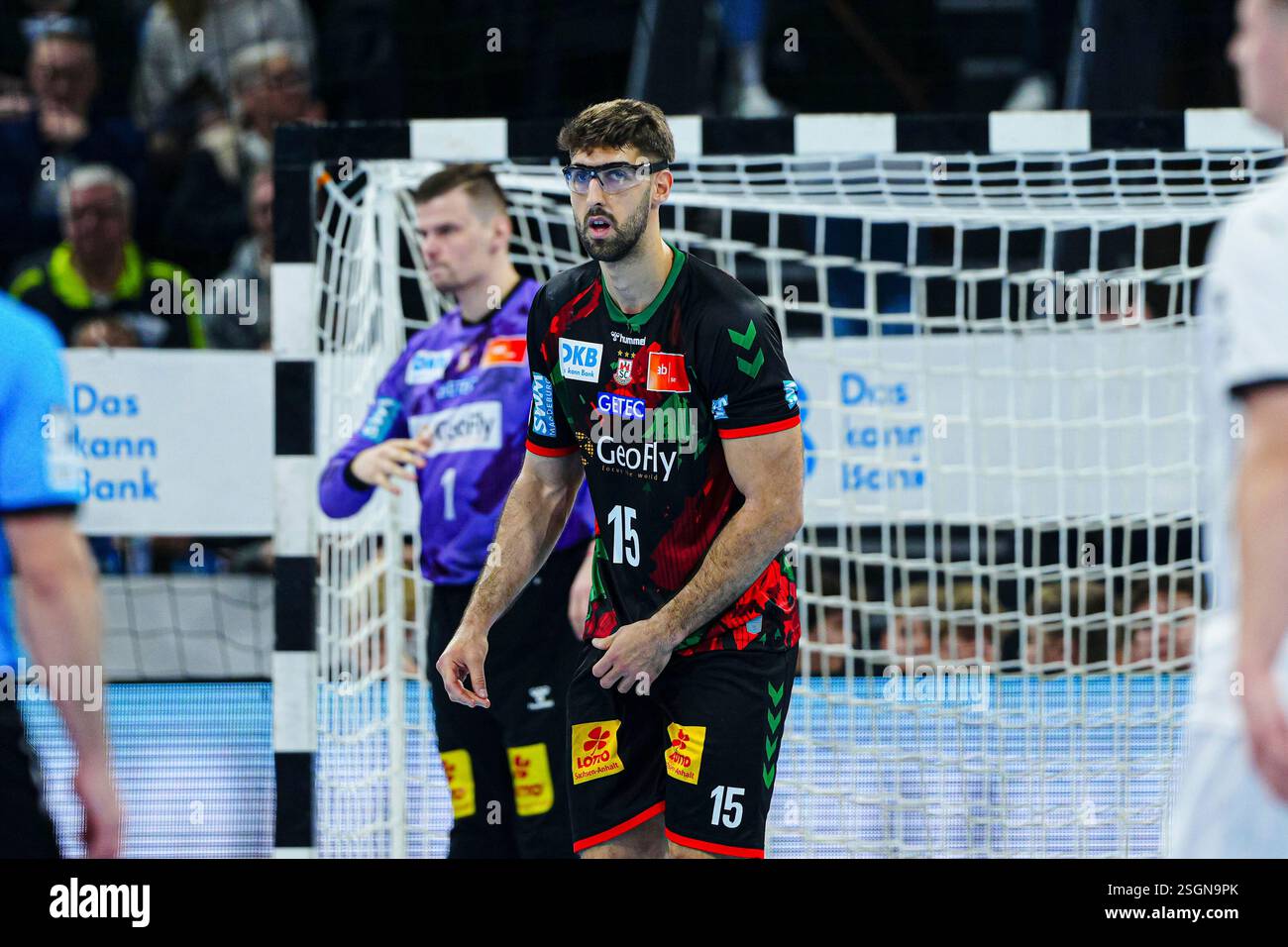 Antonio Serradilla Cuenca (SC Magdeburg, #15) GER, THW Kiel vs. SC ...