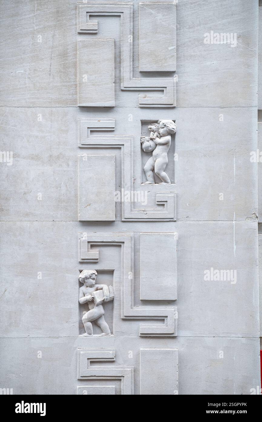 The Adelphi Building, Covent Garden, London Stock Photo - Alamy