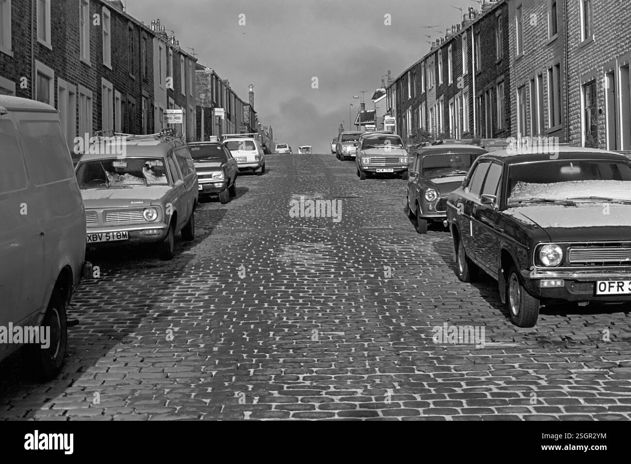 1978 - Accrington - Electric milk float on cobbled snow covered street ...