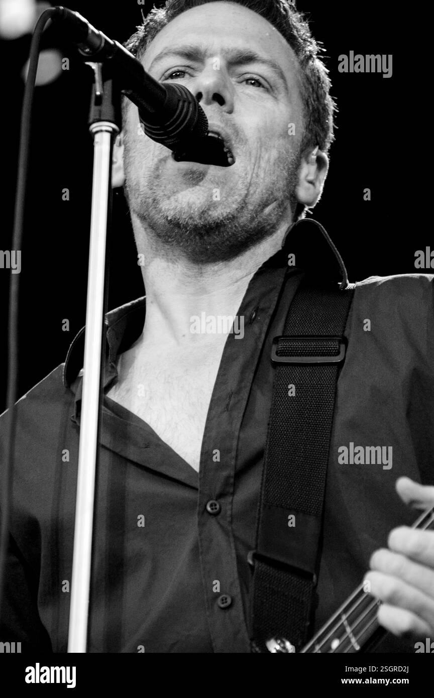 BRYAN ADAMS, CARDIFF, 2002: Bryan Adams playing an open air concert ...