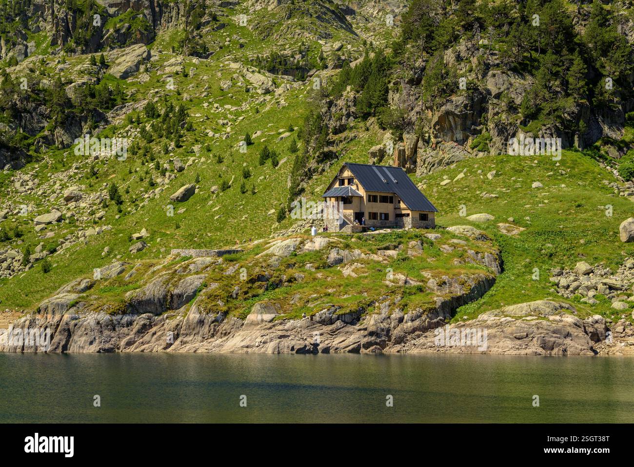 Colomèrs cirque and refuge, seen from the Estanh Major de Colomèrs dam ...