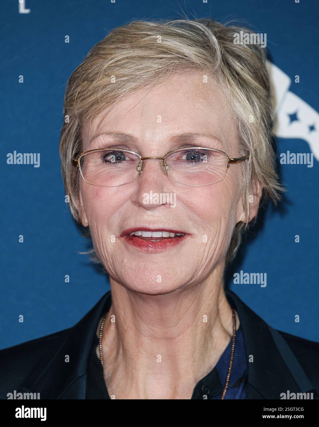 SANTA BARBARA, CALIFORNIA, USA - FEBRUARY 09: Jane Lynch arrives at the ...
