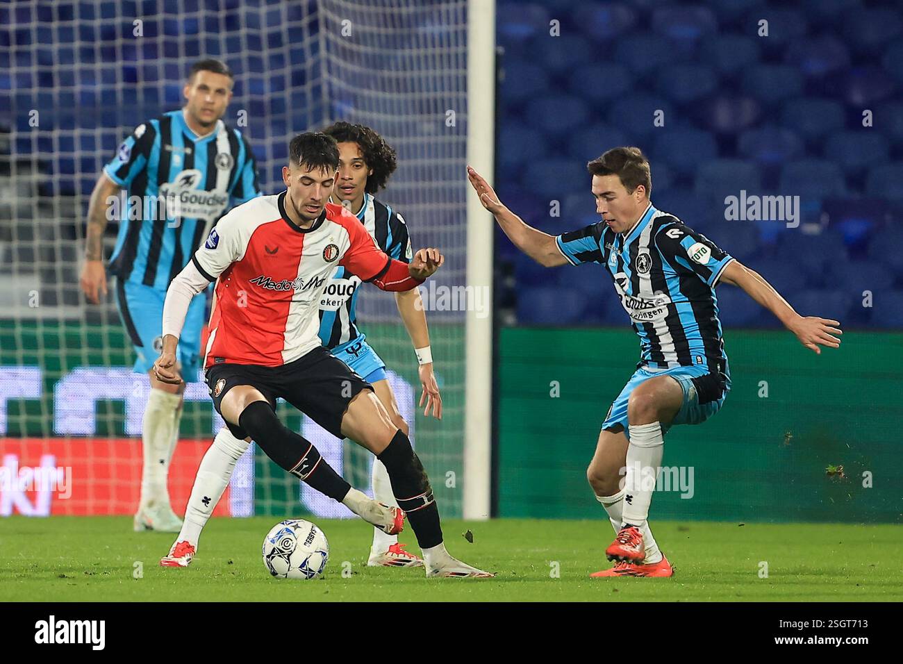 ROTTERDAM, 08-02-2025, Stadium de Kuip, Dutch Eredivisie football ...