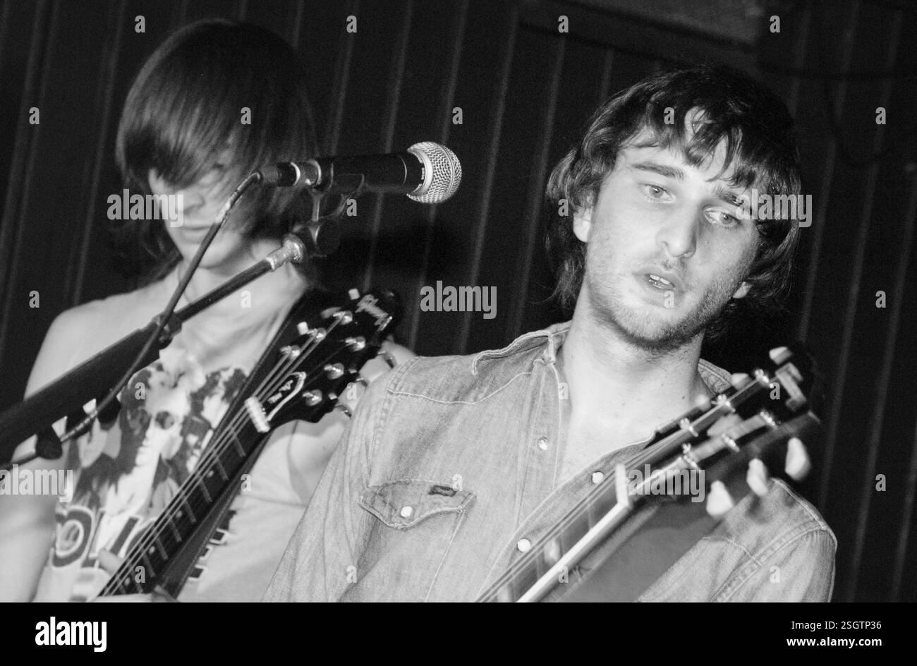 CAMERON MUNCEY, JET, CONCERT, 2003: A young Cameron Muncey of ...