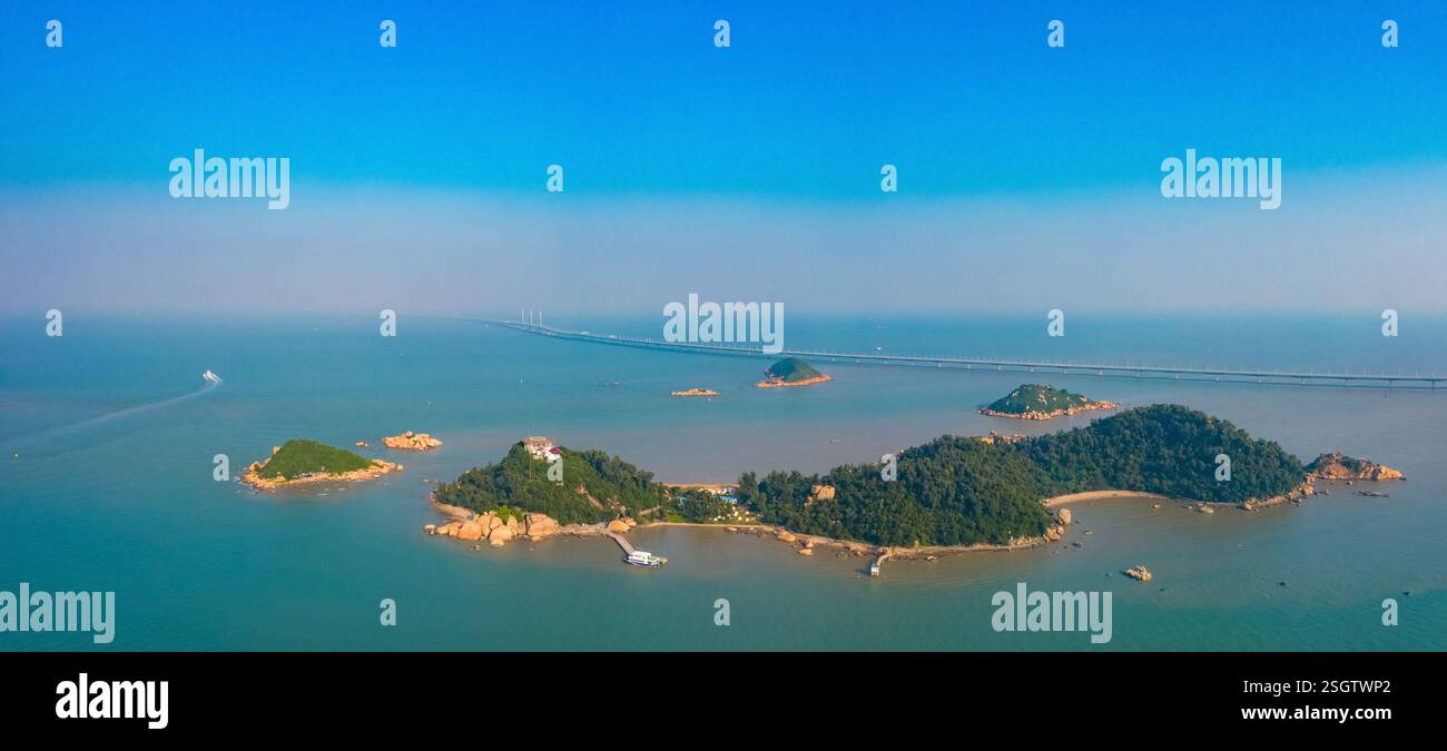 Ocean scenery around Jiuzhou Island, Zhuhai City, Guangdong Province ...