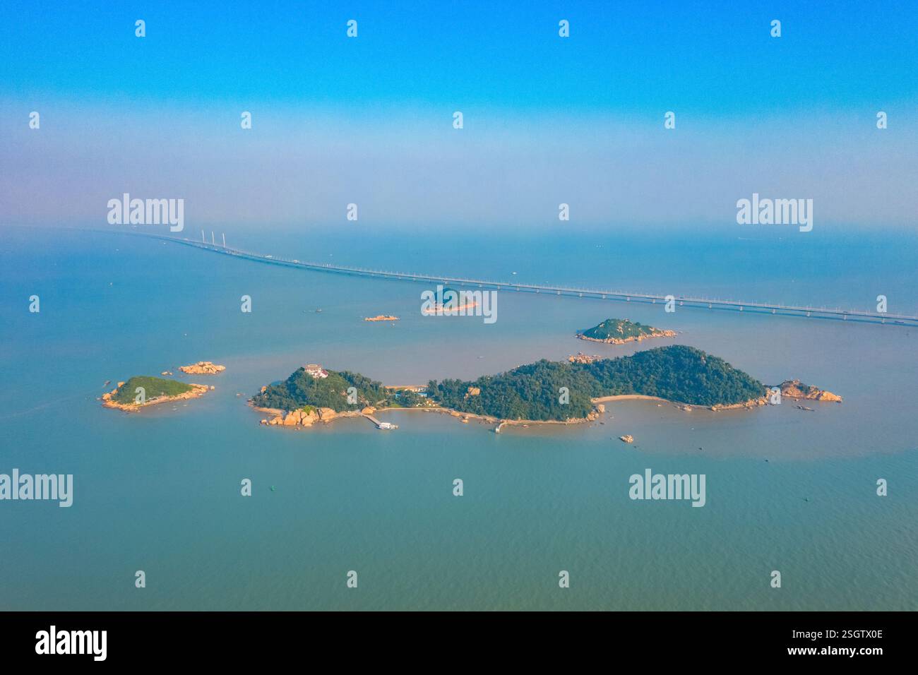 Ocean scenery around Jiuzhou Island, Zhuhai City, Guangdong Province ...