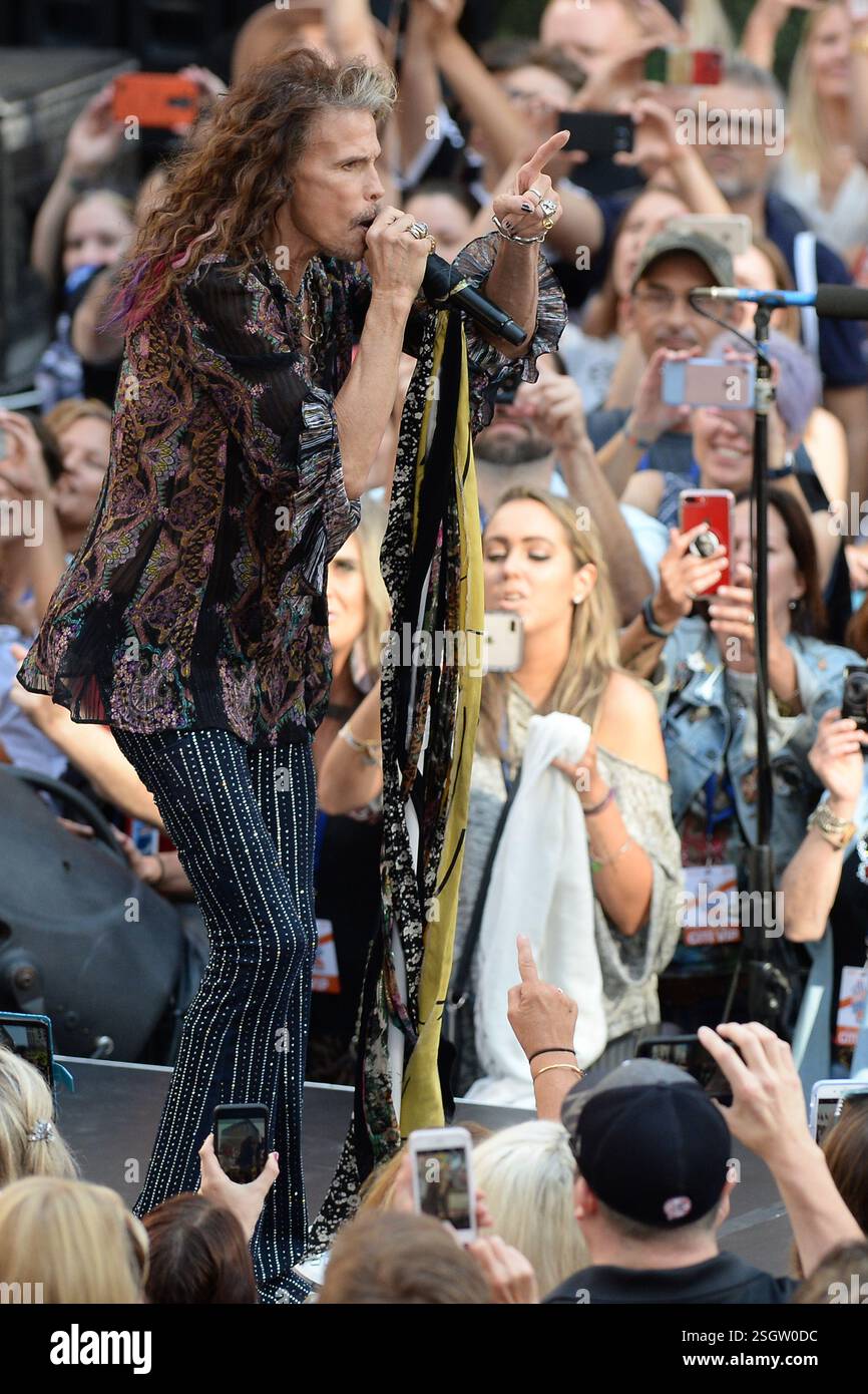 Steven Tyler of Aerosmith performing on NBC's Today Show at Rockefeller ...