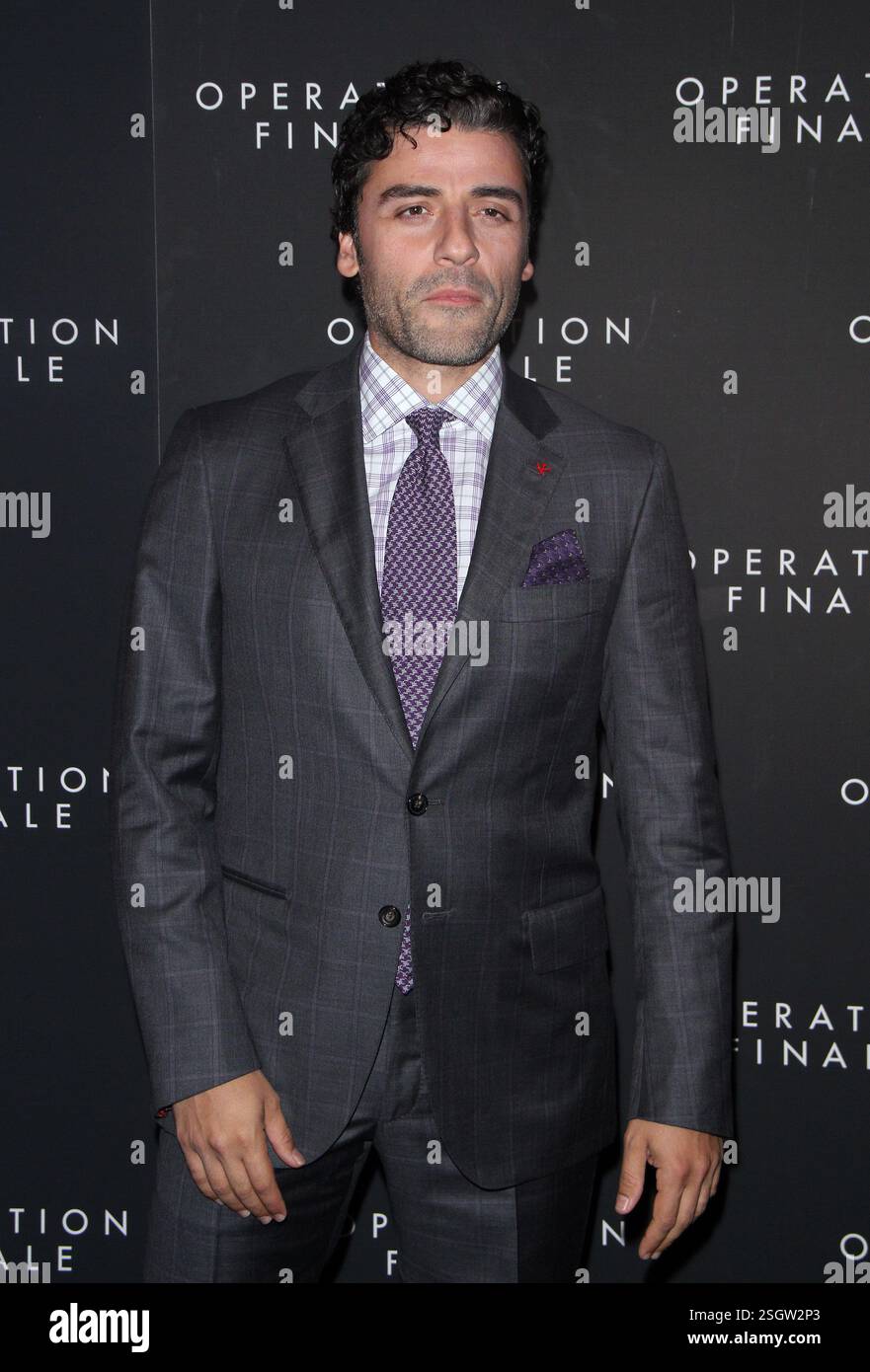 Actor Oscar Isaac arriving at the premiere of 'Operation Finale' at the ...