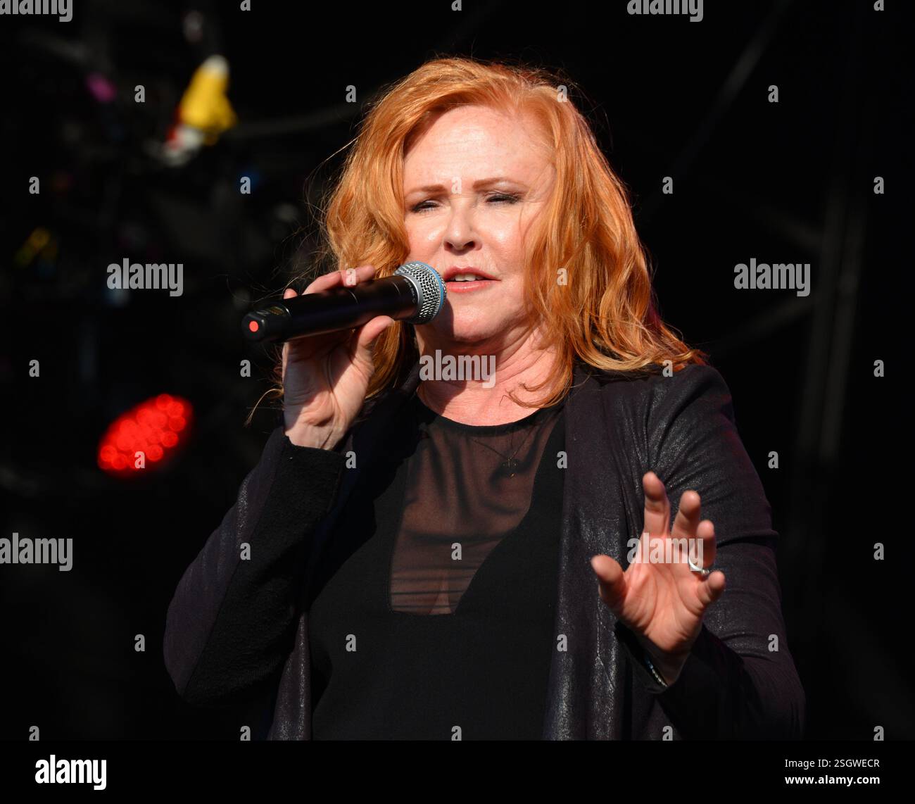 CAROL DECKERpreforms at 80's ReWind Festival in Henley-On-Thames 19/08 ...