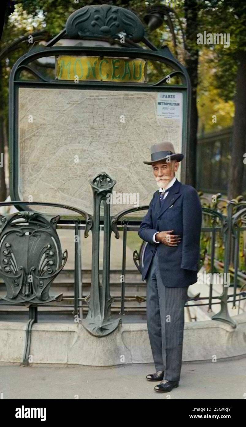 Fulgence Bienvenue (1852-1936), father of the Paris metro, in front of ...