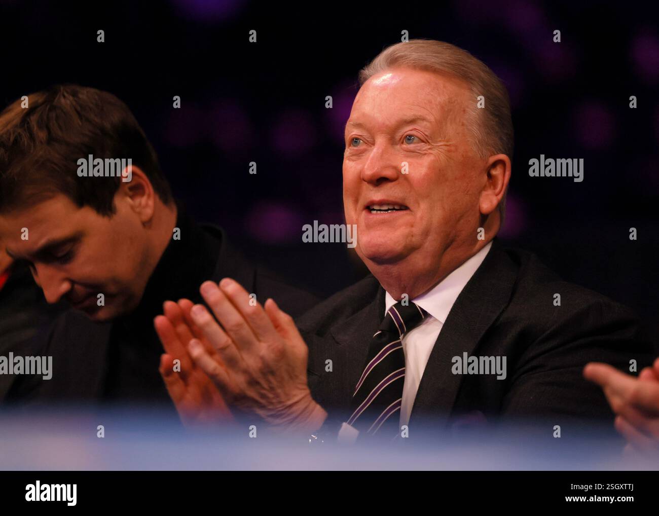 Co op live arena boxing hi-res stock photography and images - Alamy