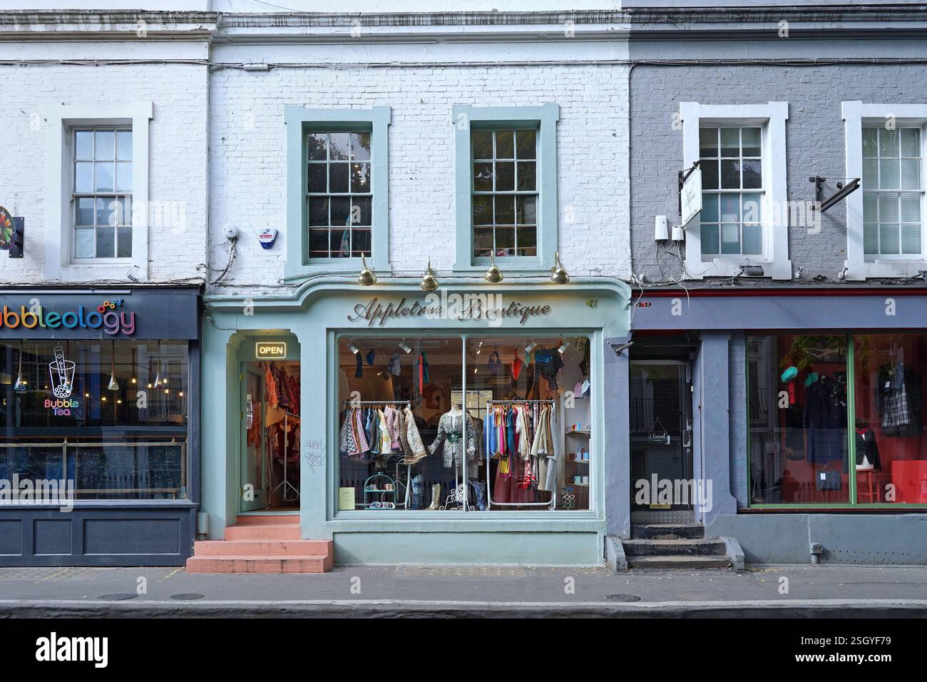 Notting Hill area of London, main street with distinctive shops Stock ...