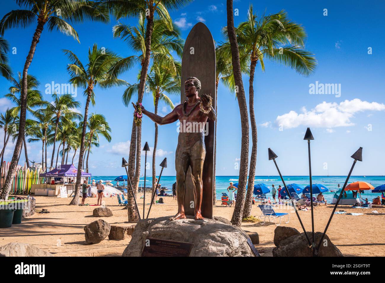 Honolulu, Hawaii - USA - September 1, 2018: A bronze statue of famous ...