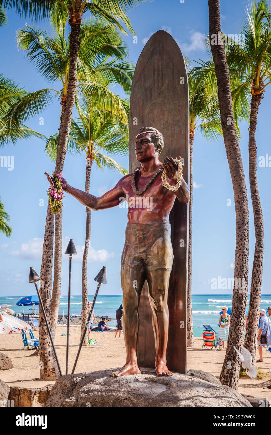 Honolulu, Hawaii - USA - September 1, 2018: A bronze statue of famous ...
