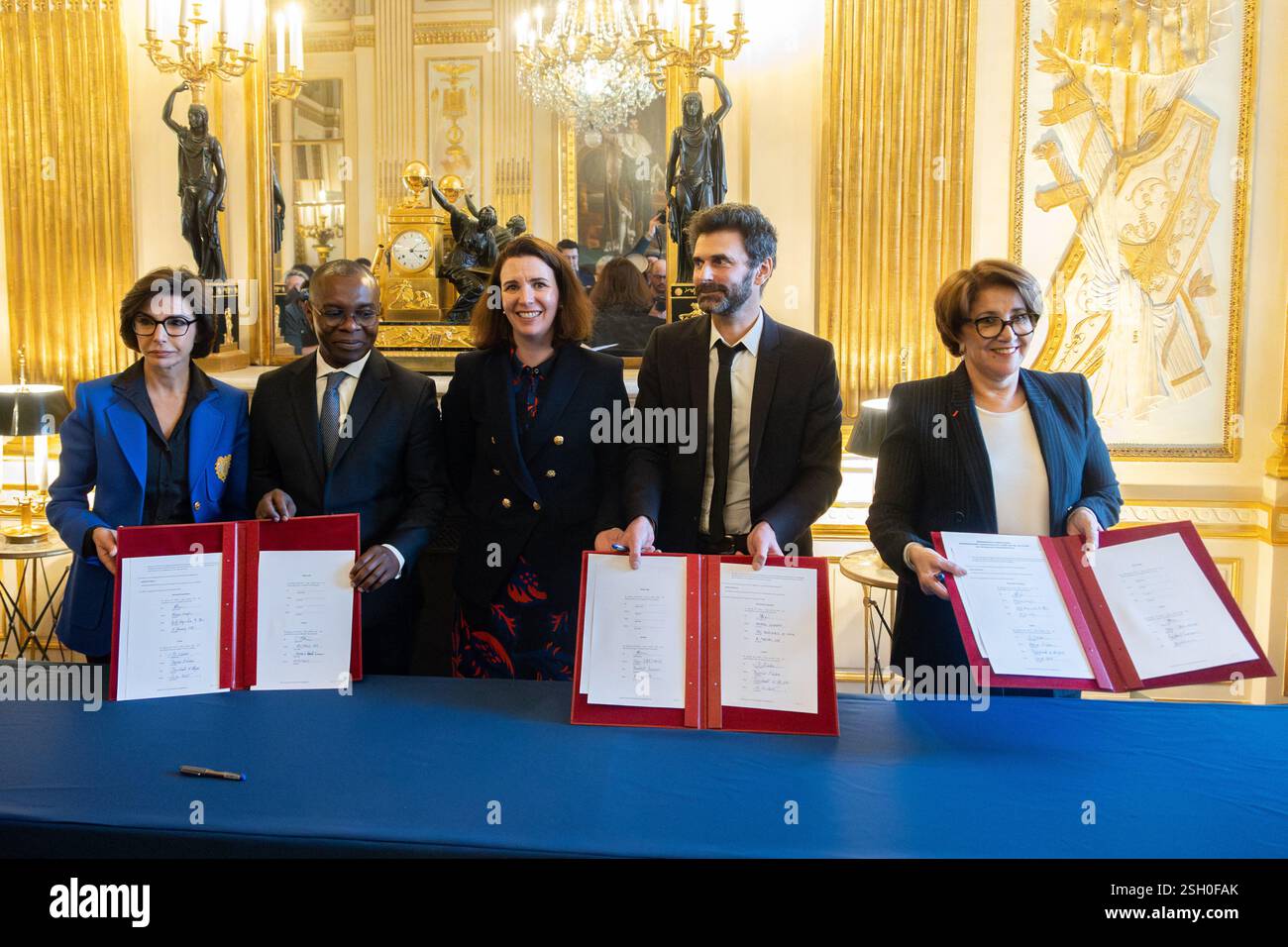 Rachida DATI, Minister of Culture, Natasha CRAMPTON, responsable de l'intelligence artificielle ...