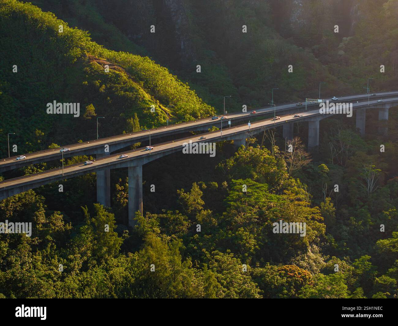 Elevated Highway Through Lush Mountains on Oahu Island, Hawaii Stock ...