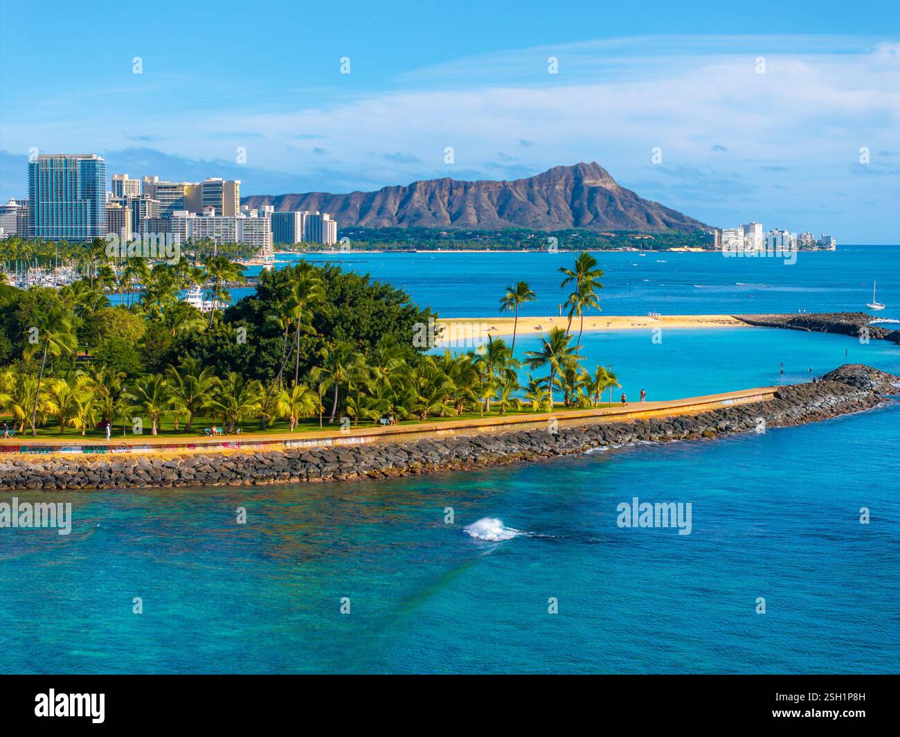 Aerial View of Waikiki Beach and Diamond Head Crater in Honolulu Stock ...