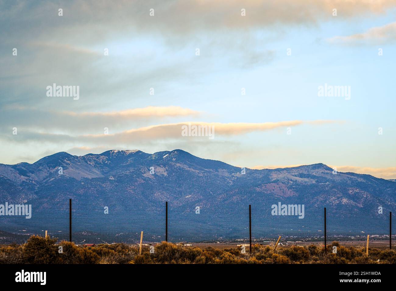 Mountain range illuminated peaks hi-res stock photography and images ...
