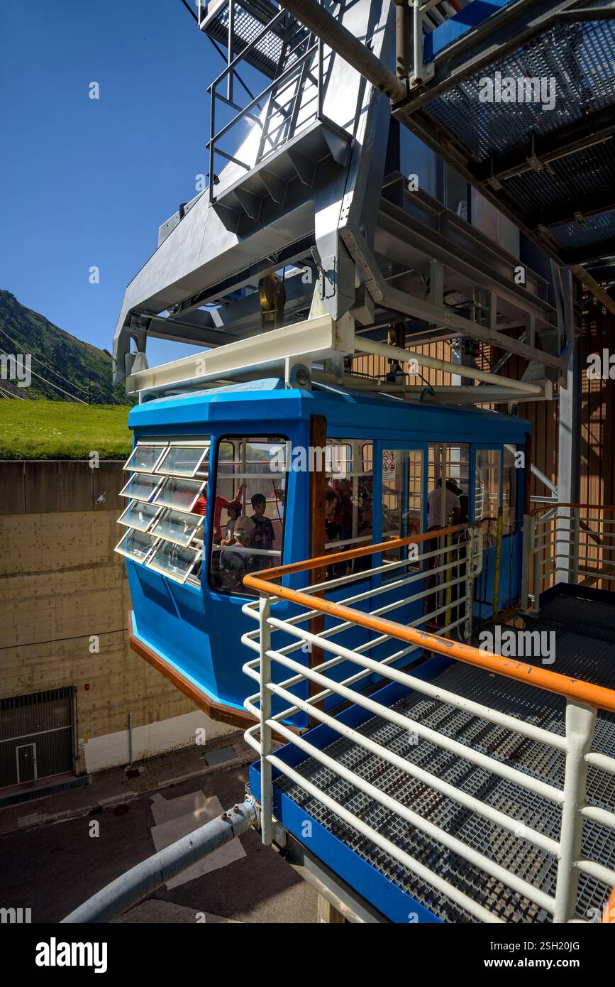 Cable de sommer hi-res stock photography and images - Alamy