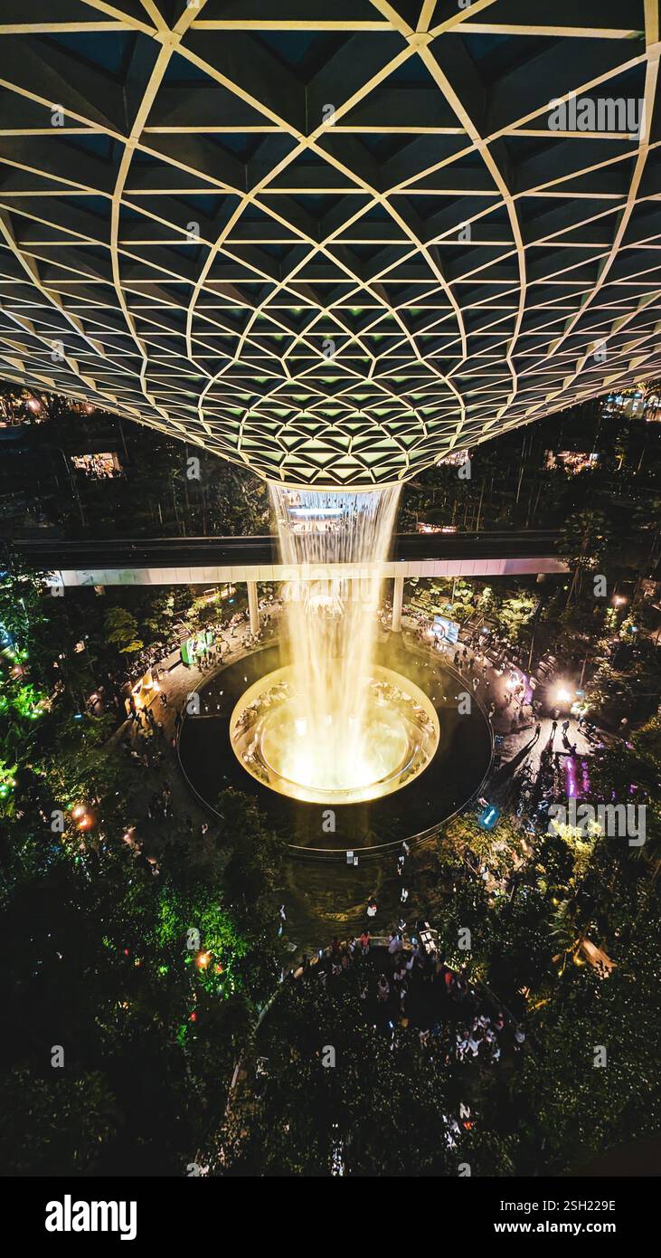 Rain Vortex at Jewel Changi Airport Stock Photo - Alamy