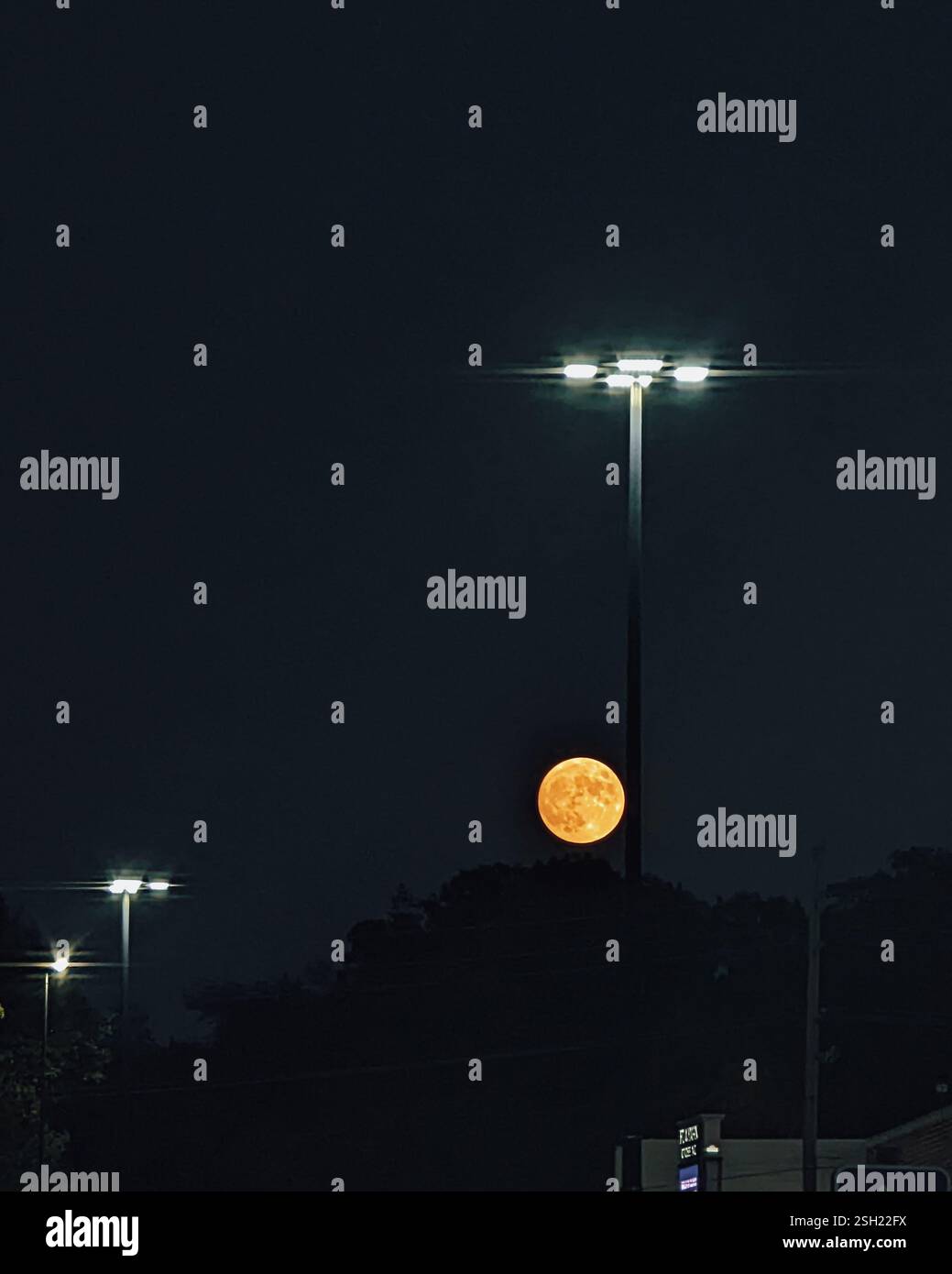 Moonrise night nighttime hi-res stock photography and images - Alamy