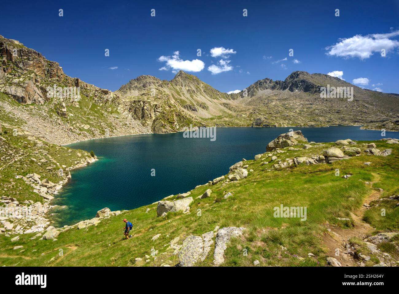 Sendero en el mar hi-res stock photography and images - Alamy