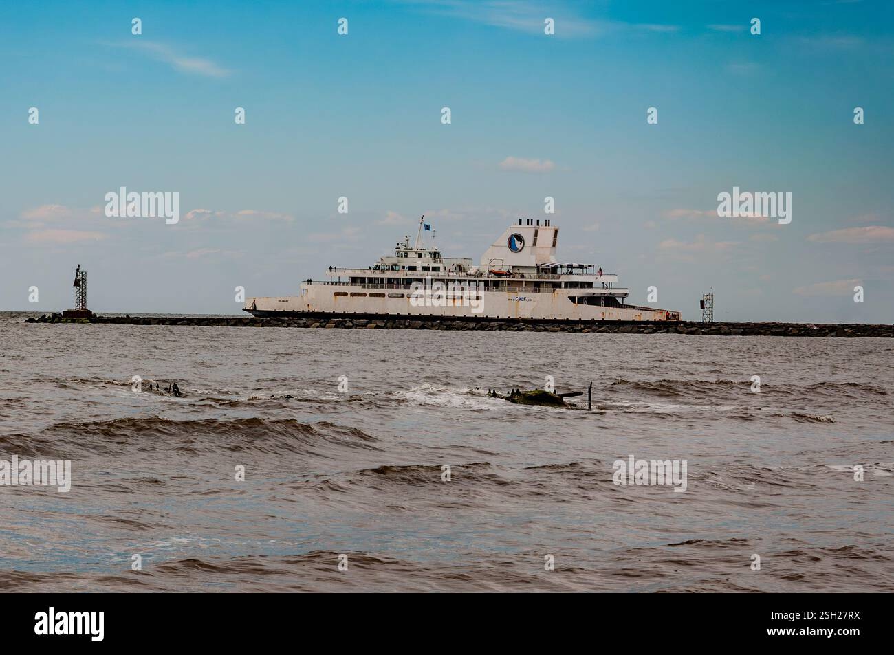 Cape May-Lewes Ferry Leaving the Terminal Stock Photo - Alamy