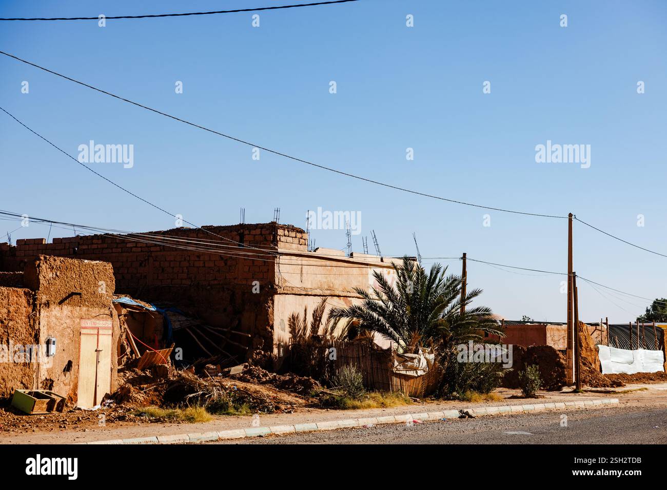 Exploring the streets of little moroccan villages, dry and hot weather ...