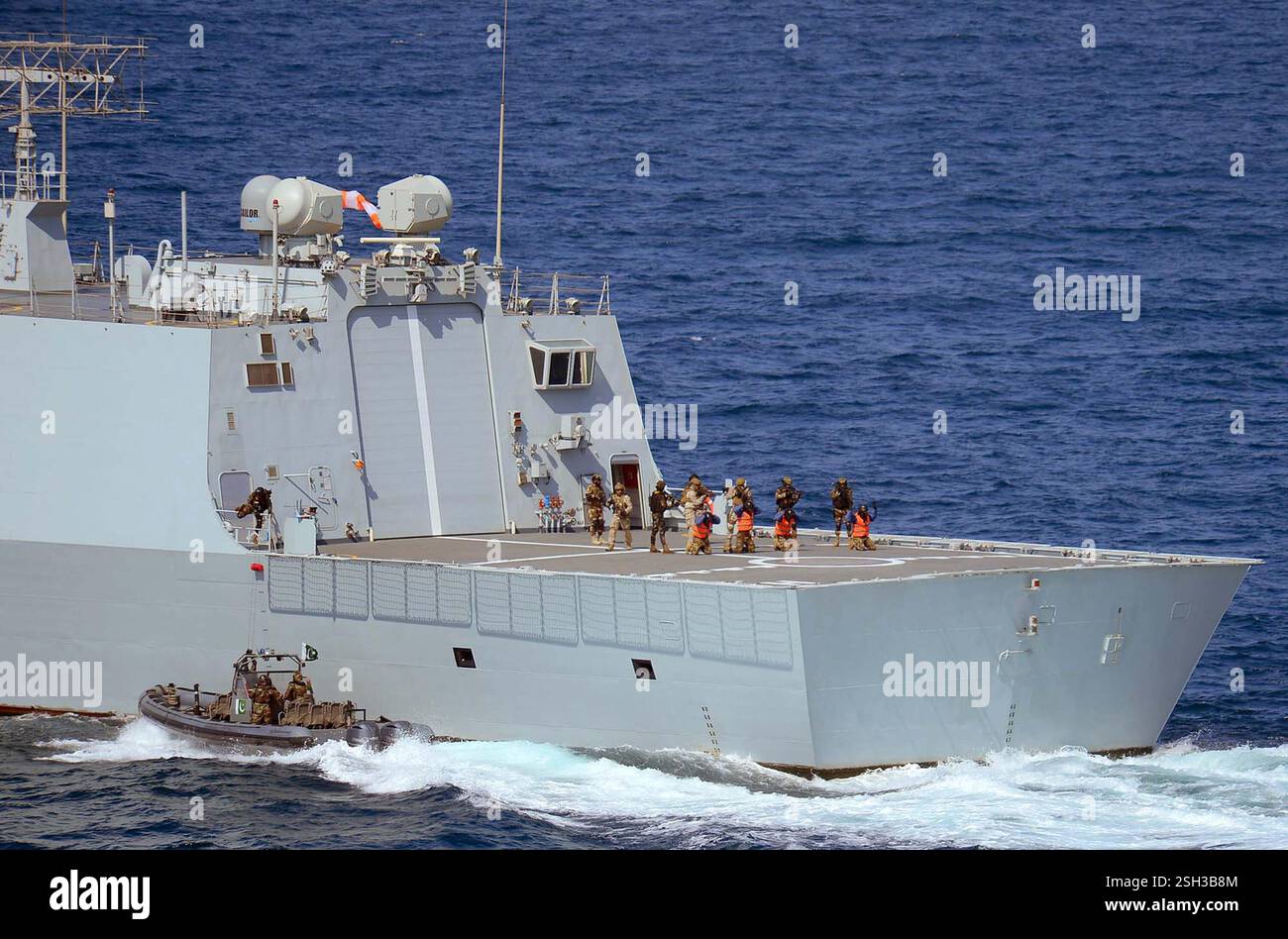 Pakistan and International Naval display specialize skills for counter ...